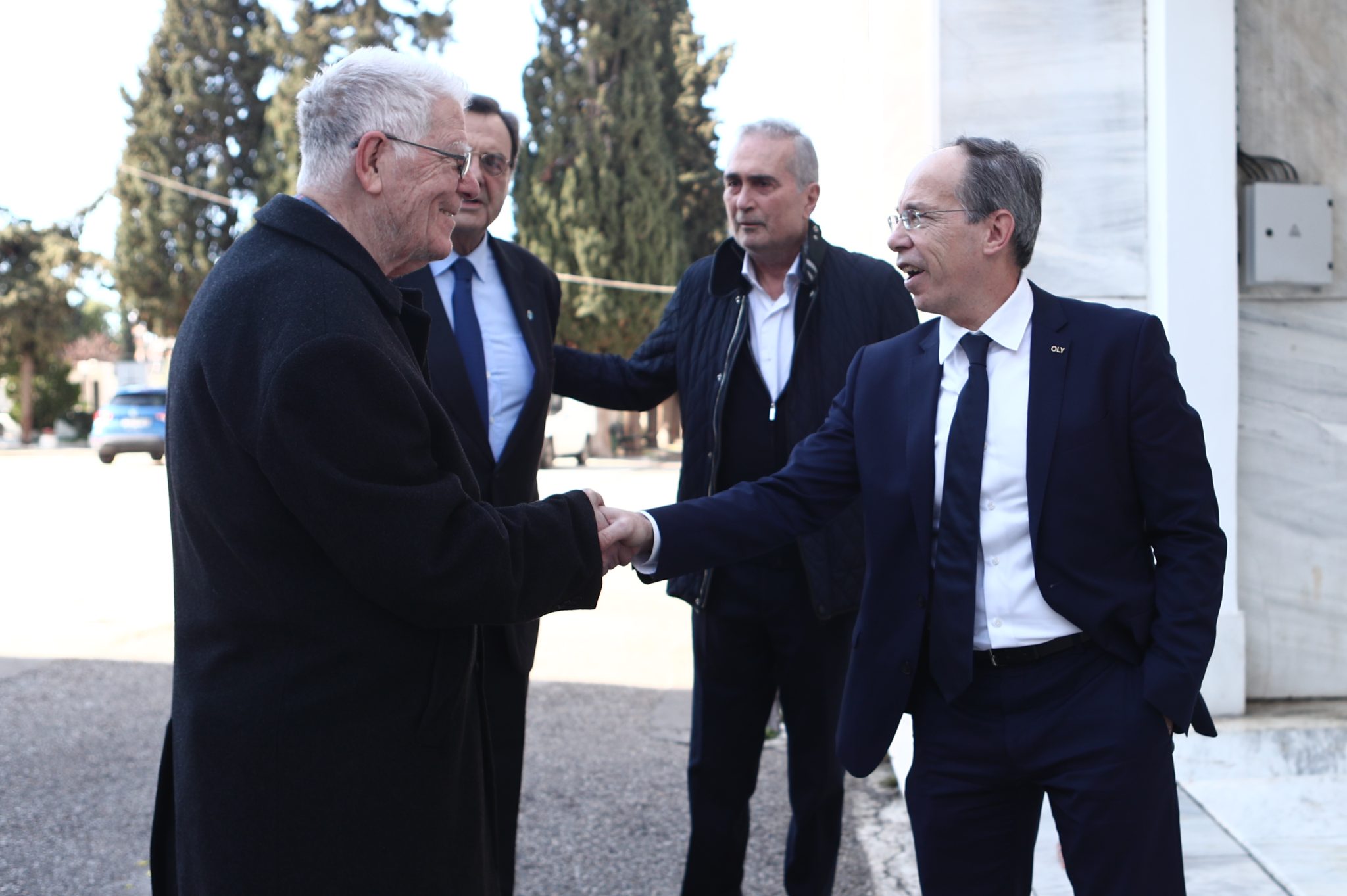 Το τελευταίο «αντίο» στον μεγάλο Ελληνα Ολυμπιονίκη Γιώργο Ρουμπάνη ...